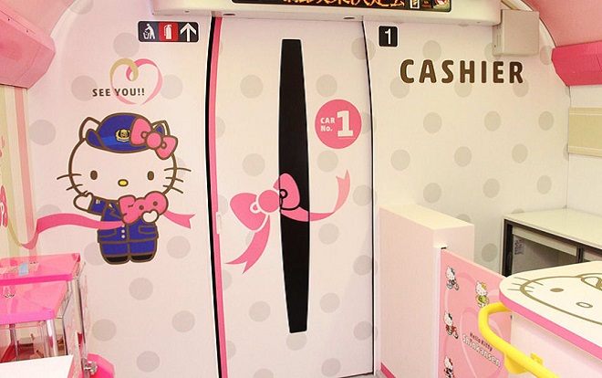 Bên trong tàu Hello Kitty ngộ nghĩnh và siêu dễ thương ở Nhật Bản ...