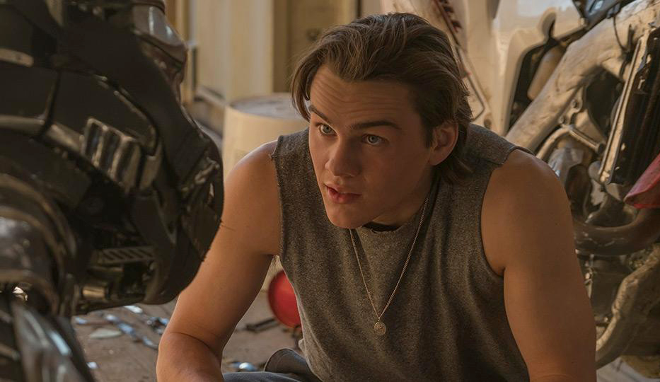 ‘A-X-L Chú chó rô bốt’: Mãn nhãn với công nghệ hiện đại, trai đẹp gái ...