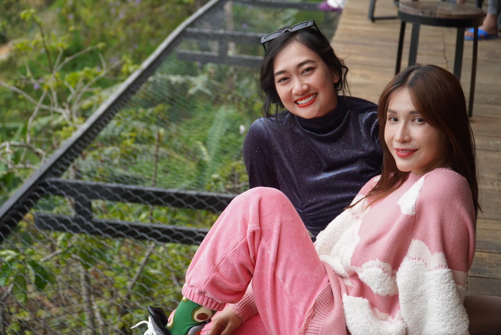 Nhờ Khả Như làm dâu phụ, một sao nữ 'bất lực' phải đi truyền nước - Saostar.vn