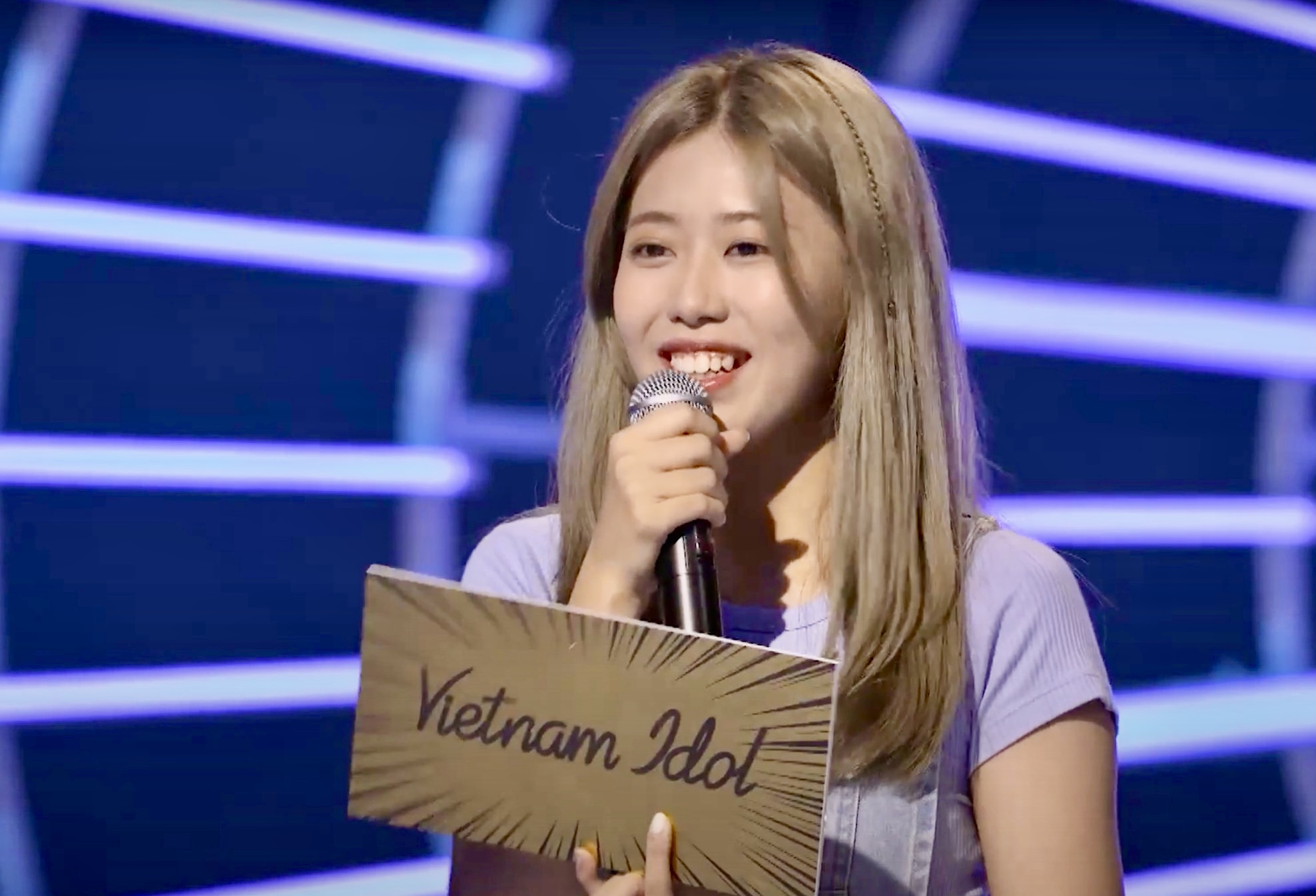 PiaLinh cô gái đầu tiên sở hữu vé vàng Vietnam Idol - Saostar.vn