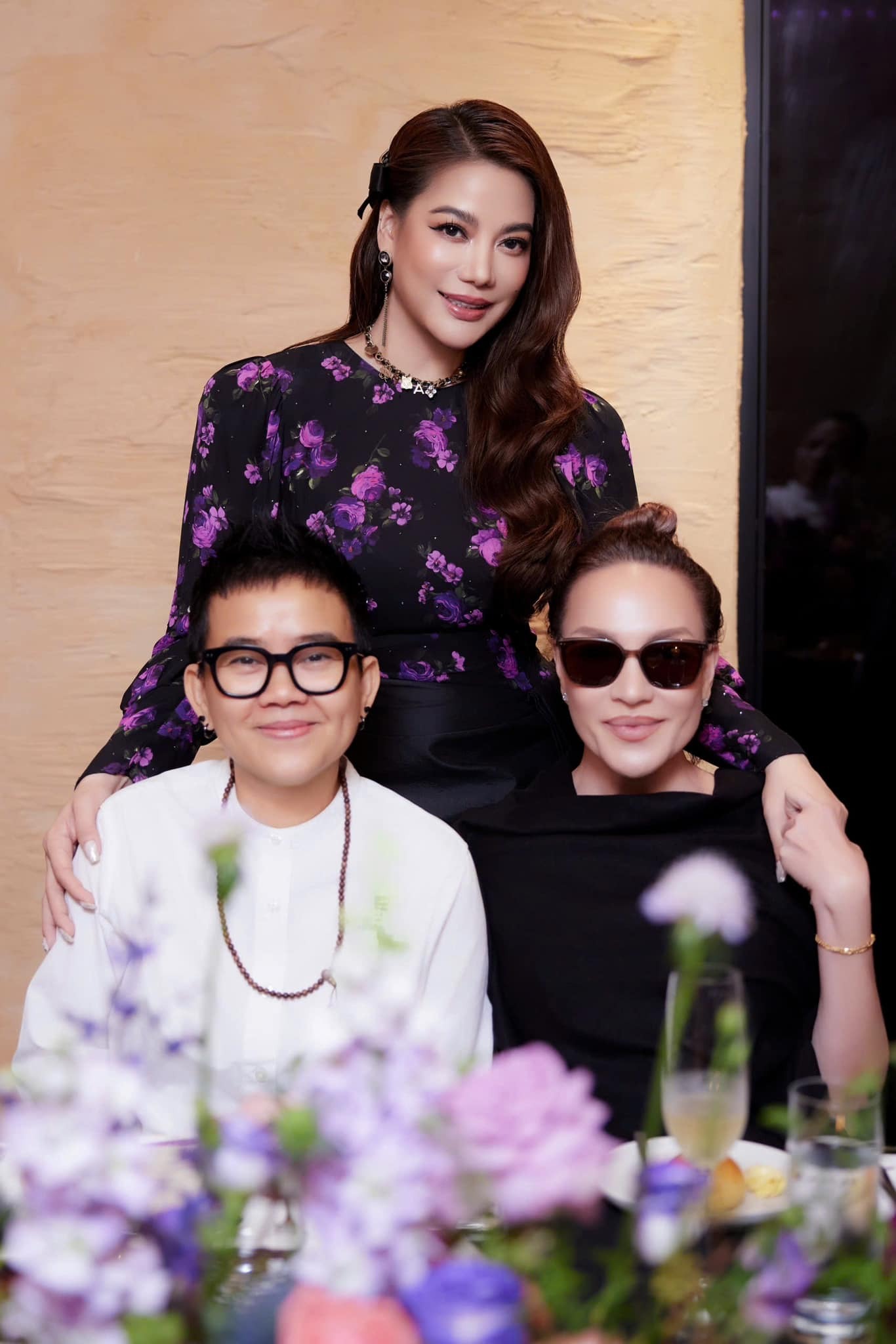 Trương Ngọc Ánh mừng sinh nhật vắng bóng tình trẻ - Saostar.vn