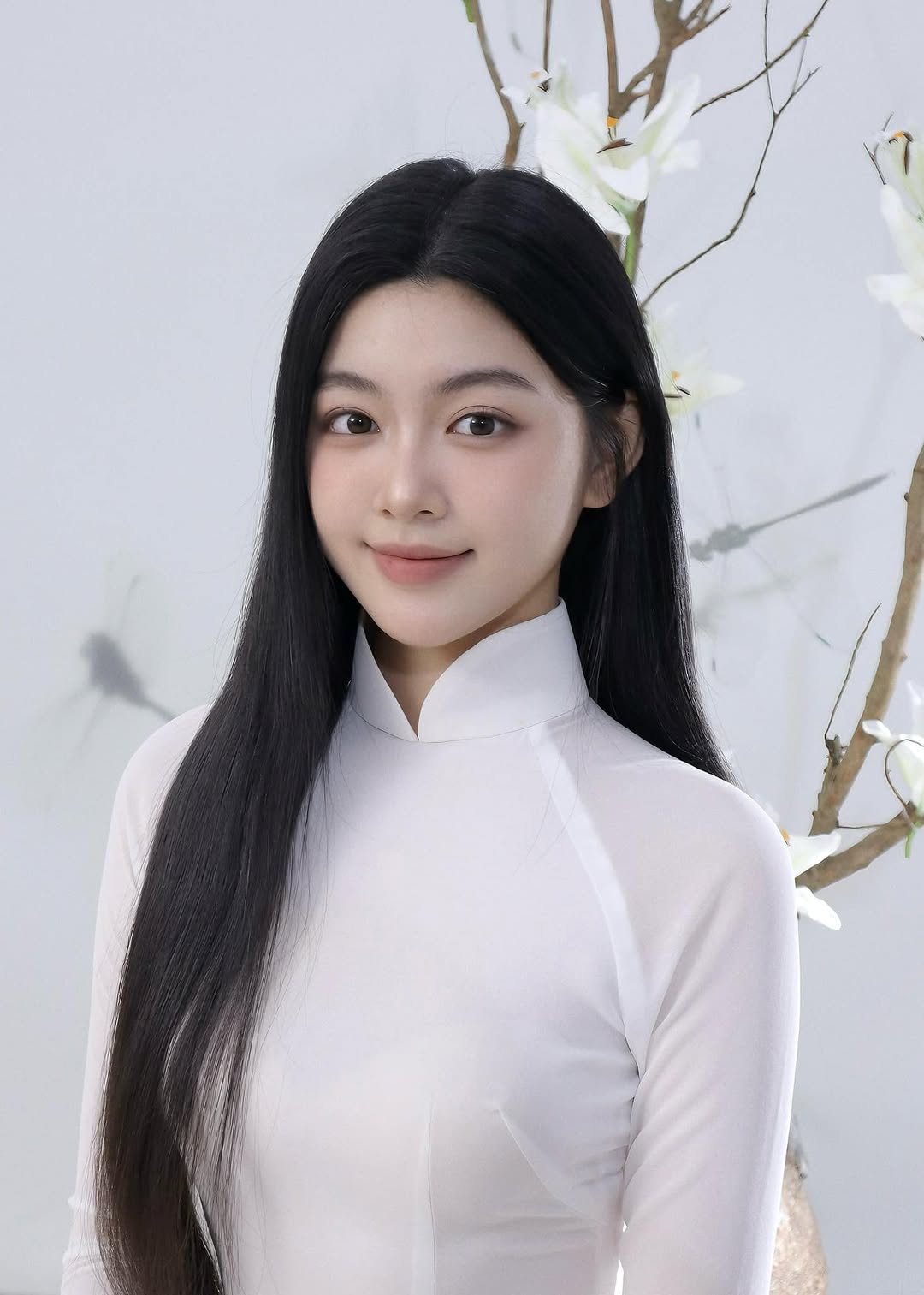 Con gái Quyền Linh được cổ vũ đi thi Hoa hậu - Saostar.vn