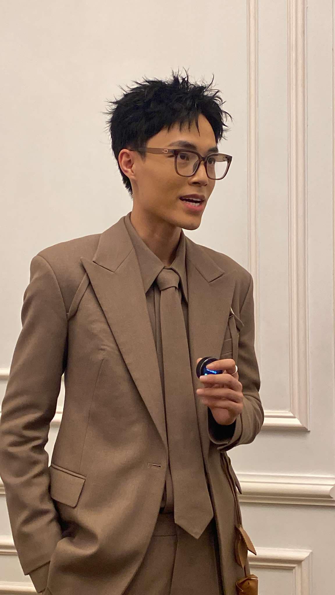 Phan Đạt lộ diện tiết lộ bí mật sau ồn ào ly hôn Phương Lan - Saostar.vn