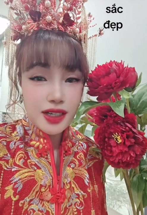 Cô dâu Thu Sao gây chú ý với diện mạo mới - Saostar.vn