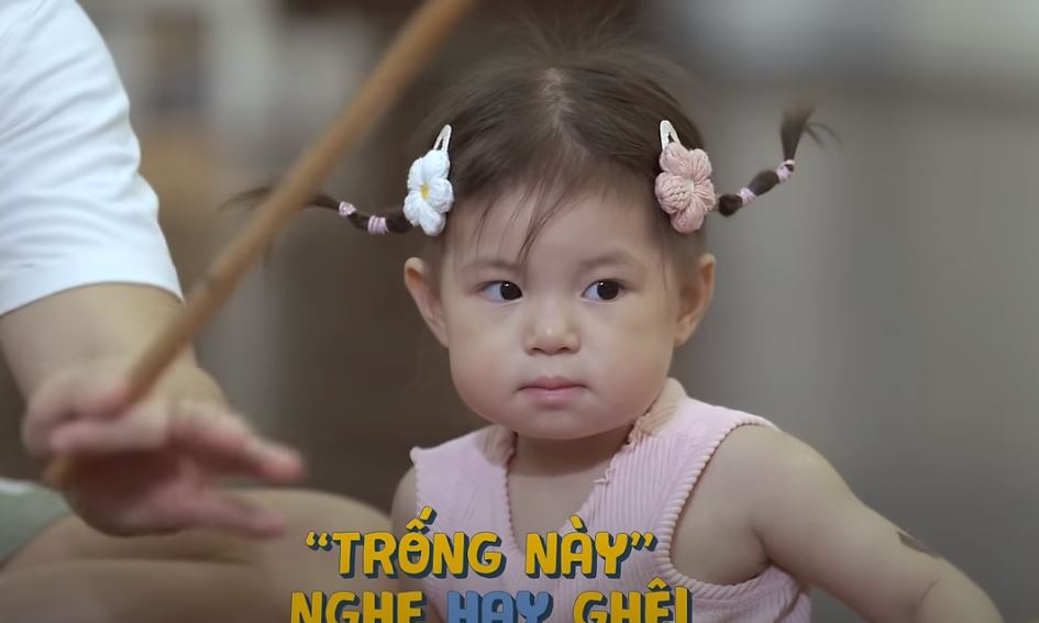 'Em bé quốc dân' Pamiuoi trổ tài làm ca sĩ, người mẫu cực đáng yêu ...