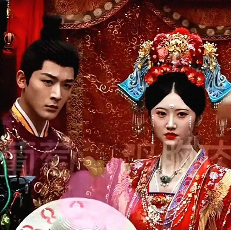 Sao nữ đẹp hơn Lưu Diệc Phi kém sắc vì phẫu thuật thẩm mỹ - Saostar.vn