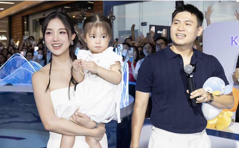 'Em bé quốc dân' Pam bật khóc nức nở, gia đình Salim bị chỉ trích ...