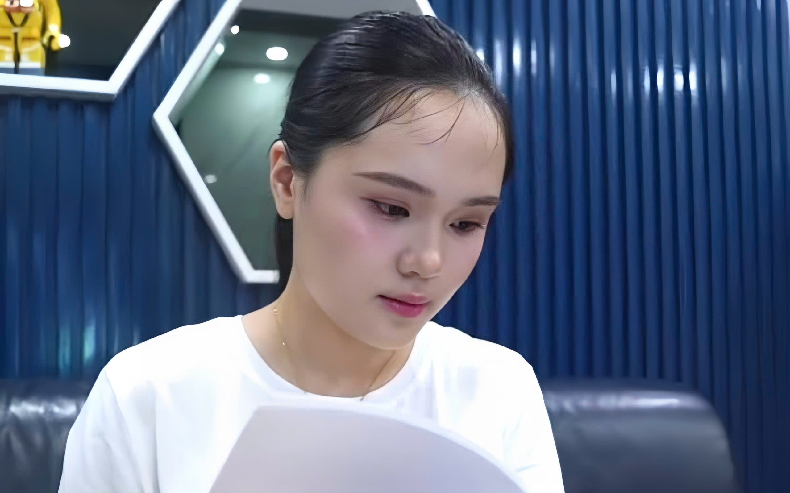 Vợ Duy Mạnh gặp rắc rối - Saostar.vn