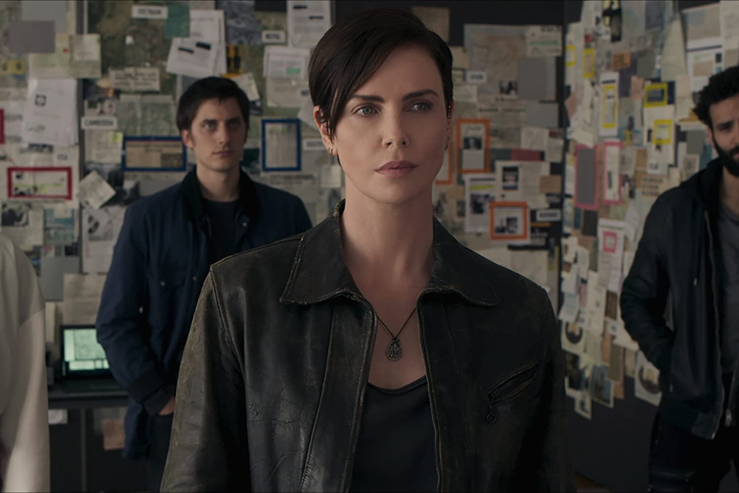 Review phim 'The Old Guard’ - Saostar.vn