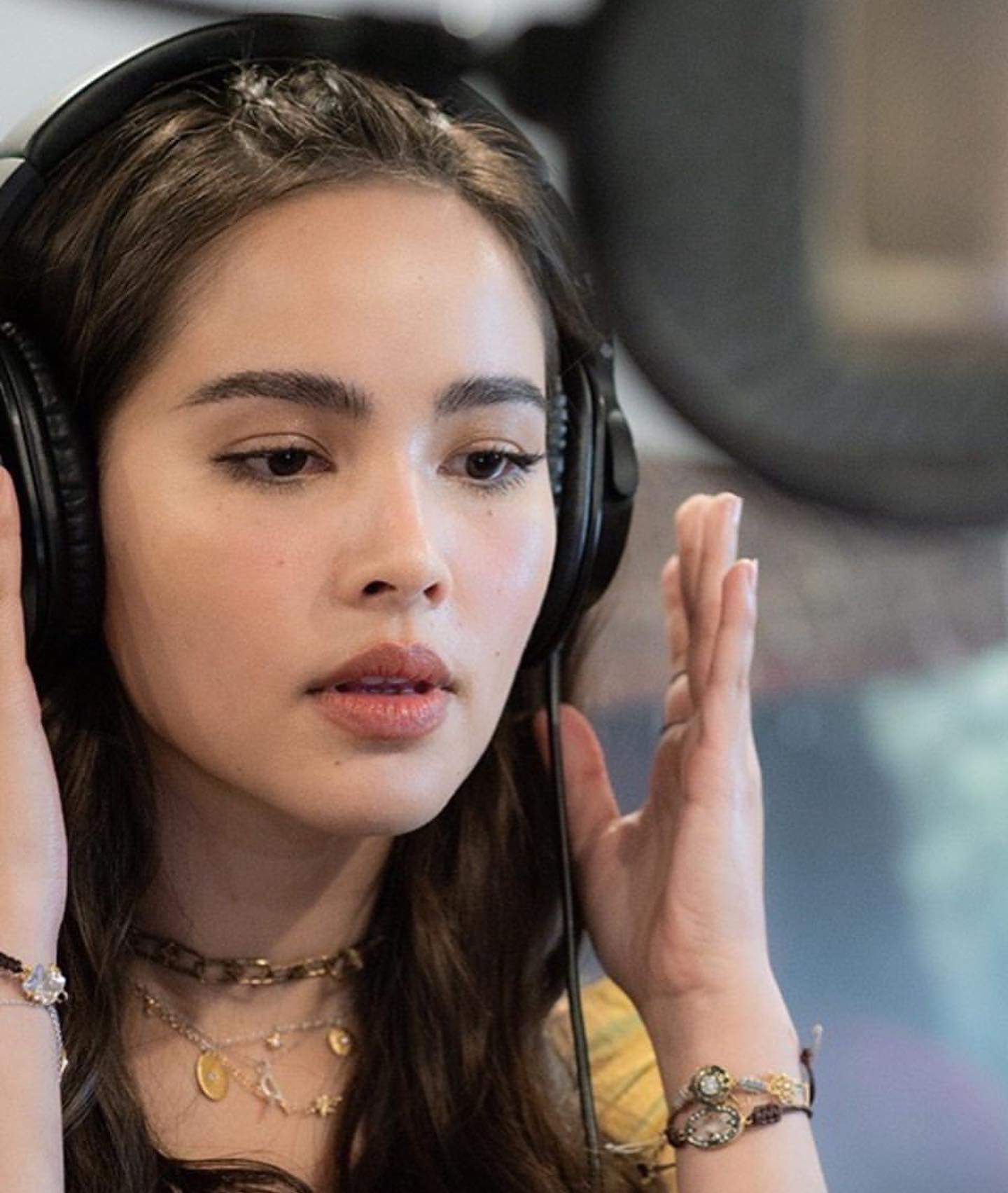 Yaya Urassaya tham gia lồng tiếng cho Disney - Saostar.vn