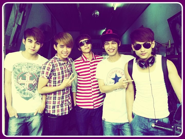 Mừng sinh nhật 365, Isaac tung loạt ảnh quá khứ thời còn 'non và xanh ...