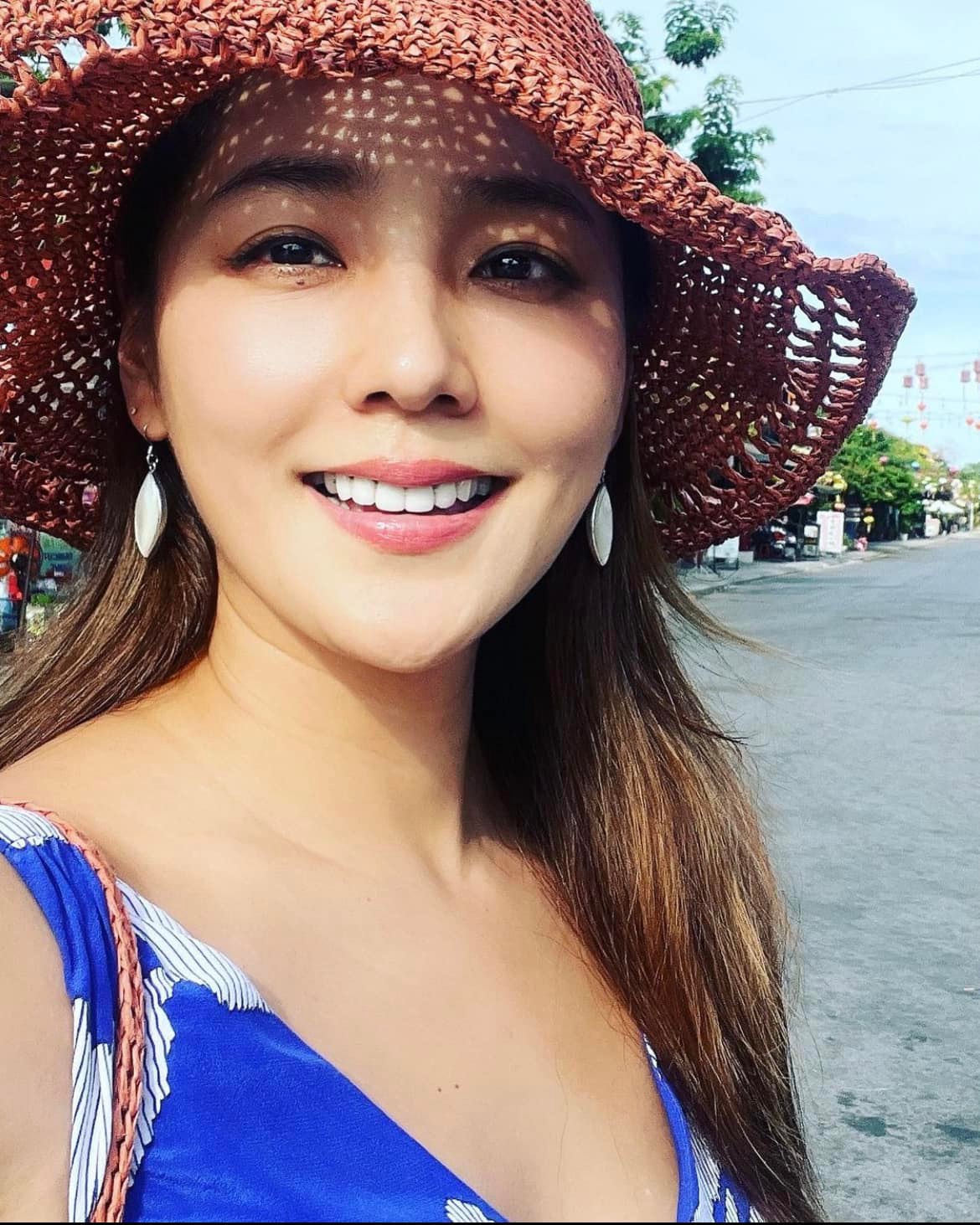 Oh Yoon Hee của Penthouse đưa cả gia đình đến Việt Nam du lịch - Saostar.vn