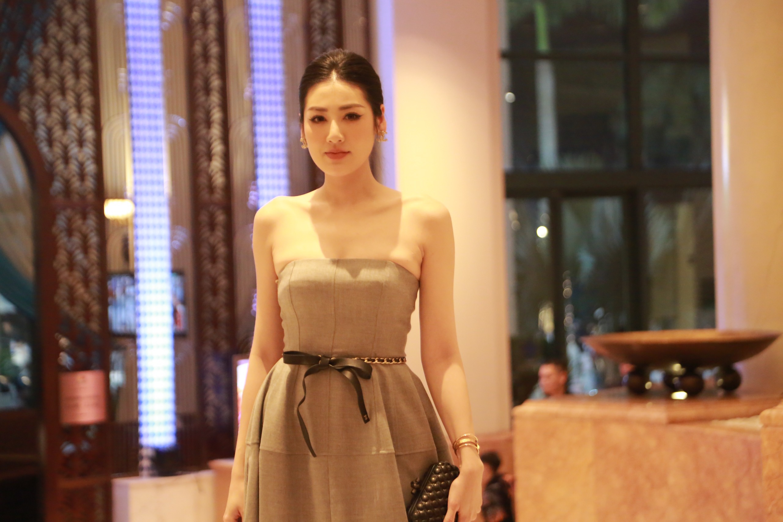 Dàn sao xúng xính váy áo dự đám cưới Bình An - Phương Nga. - Saostar.vn