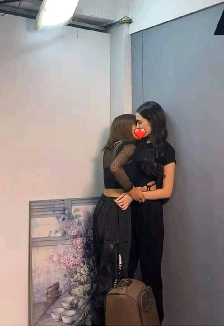 Á hậu Engfa Waraha ở nhà đăng ảnh thân mật cùng tình mới - Saostar.vn