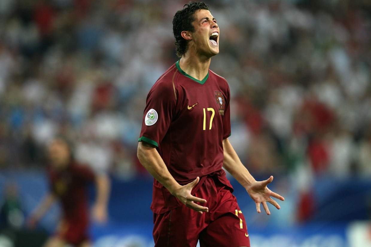 Ronaldo là ngôi sao tệ nhất trong lịch sử World Cup? - Saostar.vn