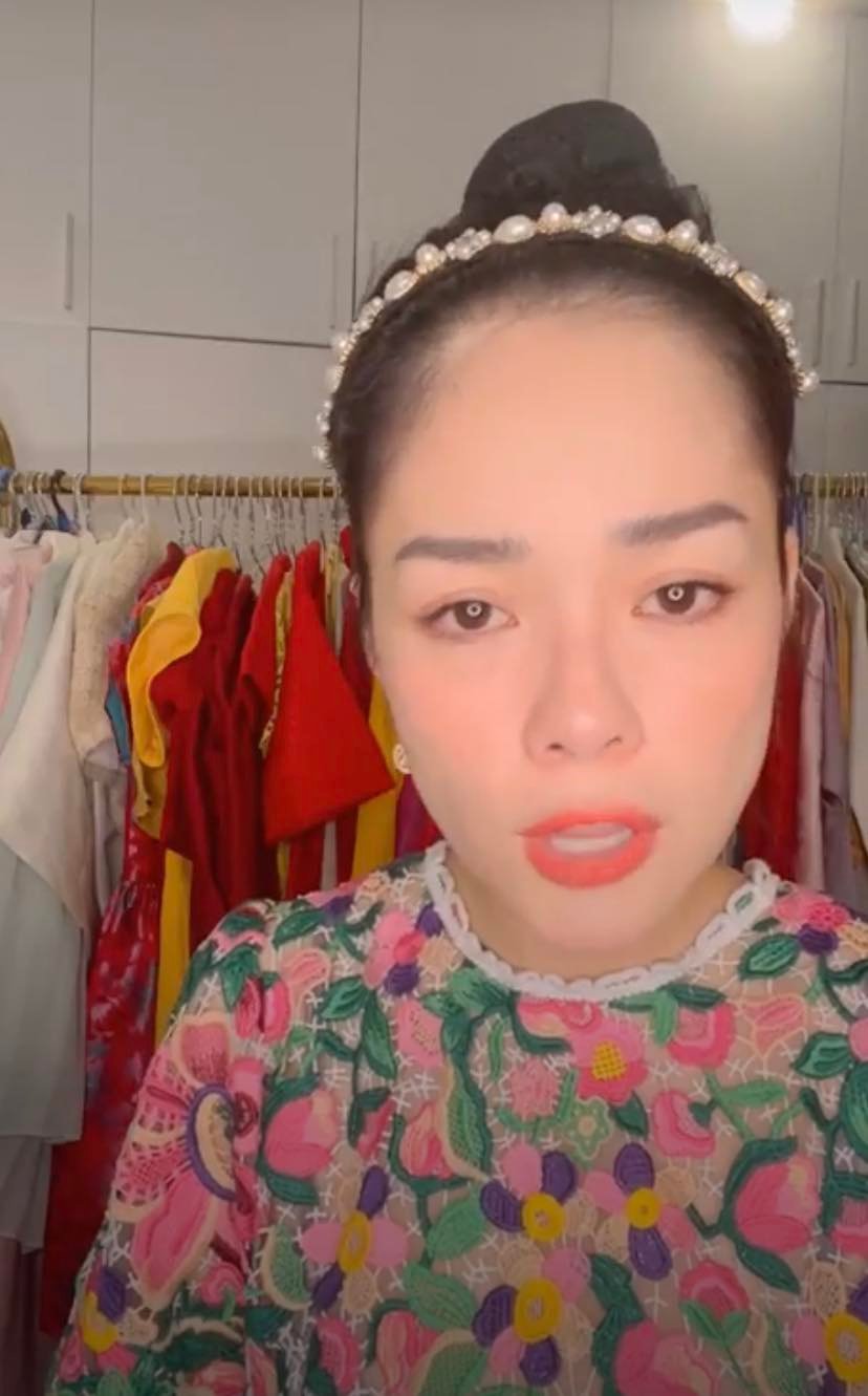 Dương Cẩm Lynh Rơi Nước Mắt Vì Fan Từng Bị Một Hoa Hậu Giật Chồng