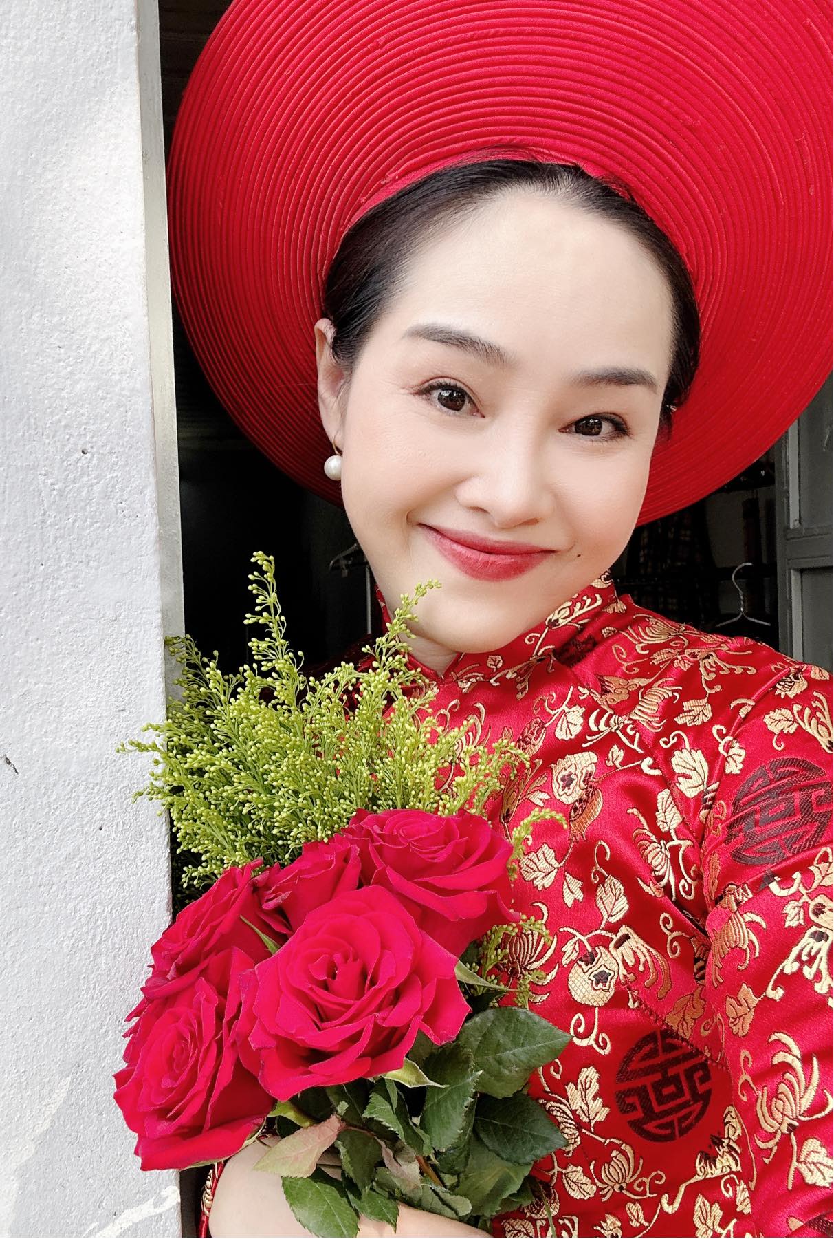 Diễn viên Phi Nga tái hôn sau khi 'đường ai nấy đi' với Long Đẹp Trai? - Saostar.vn