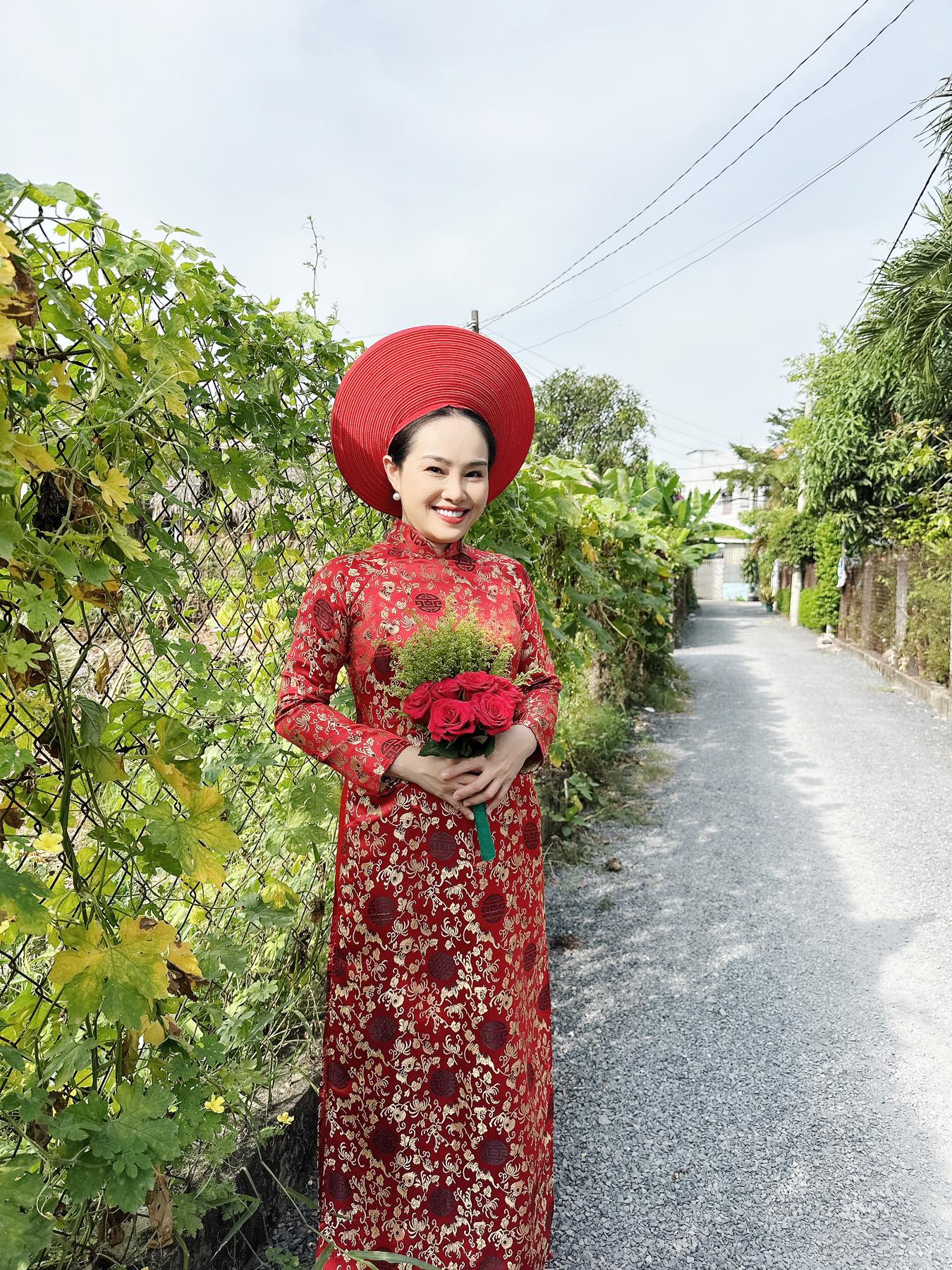 Diễn viên Phi Nga tái hôn sau khi 'đường ai nấy đi' với Long Đẹp Trai? - Saostar.vn