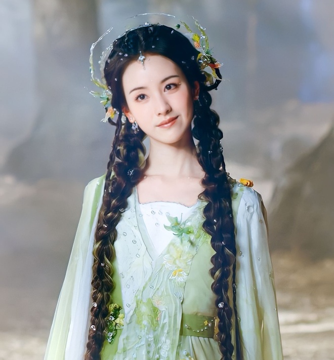 Ảnh 10 năm trước của Trần Đô Linh bị đào lại, đẹp 'ăn đứt' Bạch Lộc ...