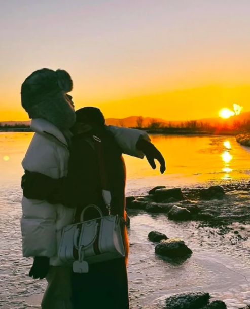 Châu Bùi công khai sống chung nhà với Binz - Saostar.vn