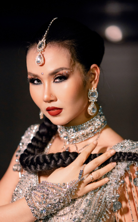 Võ Hạ Trâm chia sẻ cảm xúc sau khi hát live 'Về Với Em' - Saostar.vn