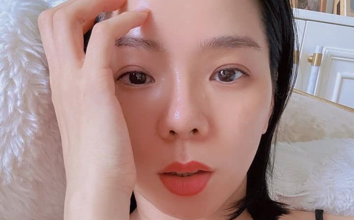 Lệ Quyên tự nhận xét về nhan sắc U50: 'Mắt hí, mũi hểnh, môi mọng ...