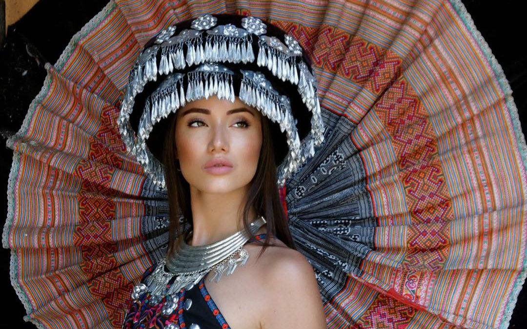 Trang phục dân tộc của Lydie Vũ tại Miss Supranational - Saostar.vn