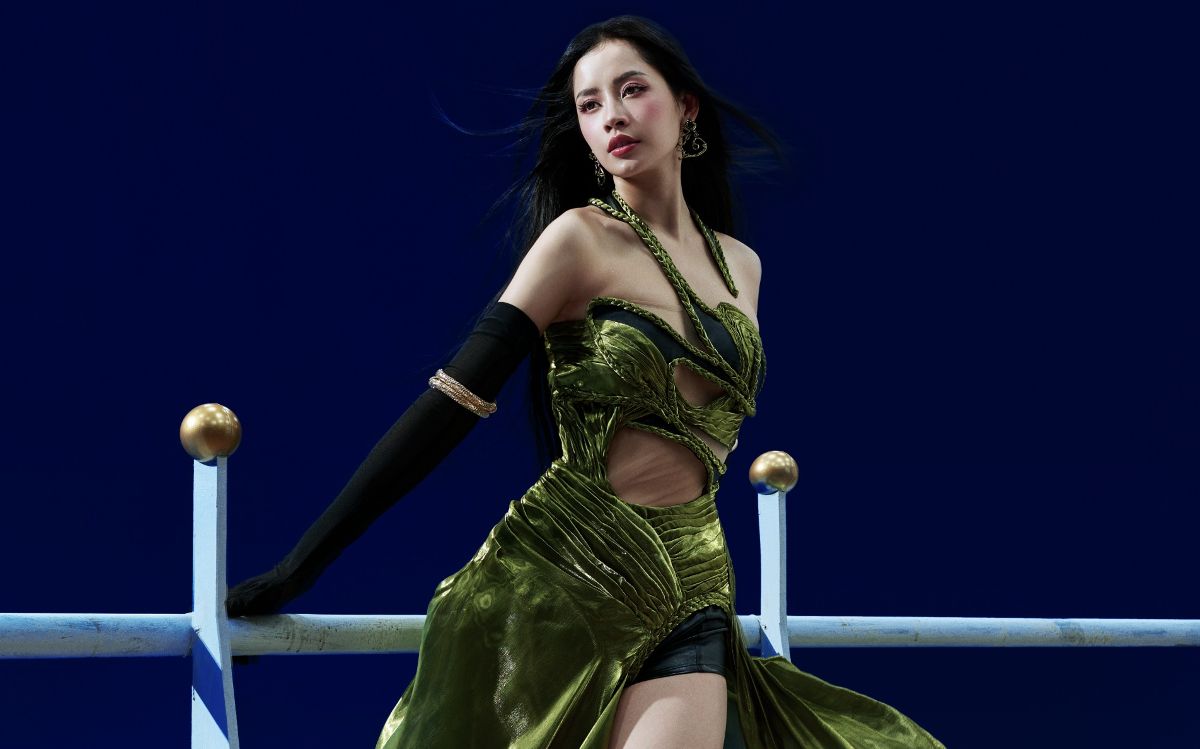 Chi Pu sở hữu 6 MV đạt #1 Trending YouTube - Saostar.vn