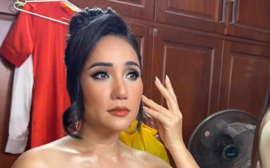 MC Cát Tường khoe ảnh làm cô dâu, chuẩn bị lên xe hoa? - Saostar.vn