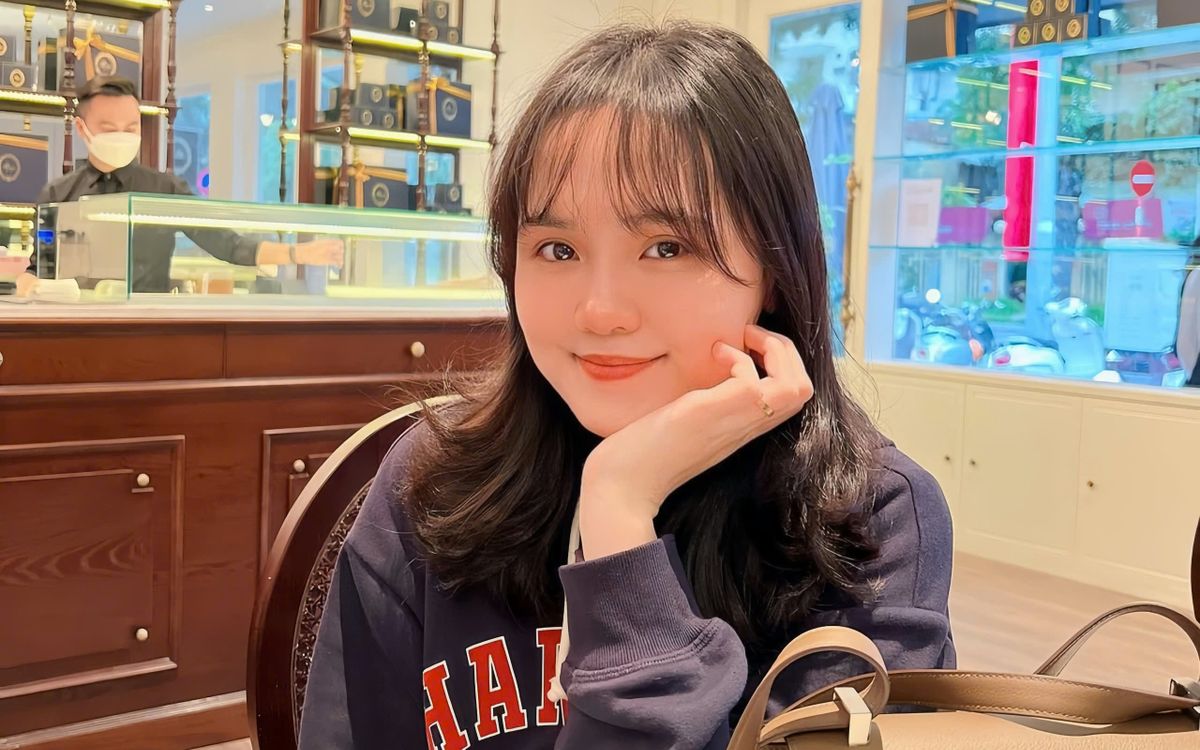 Choáng ngợp trước nơi trưng hàng hiệu của vợ Duy Mạnh - Saostar.vn