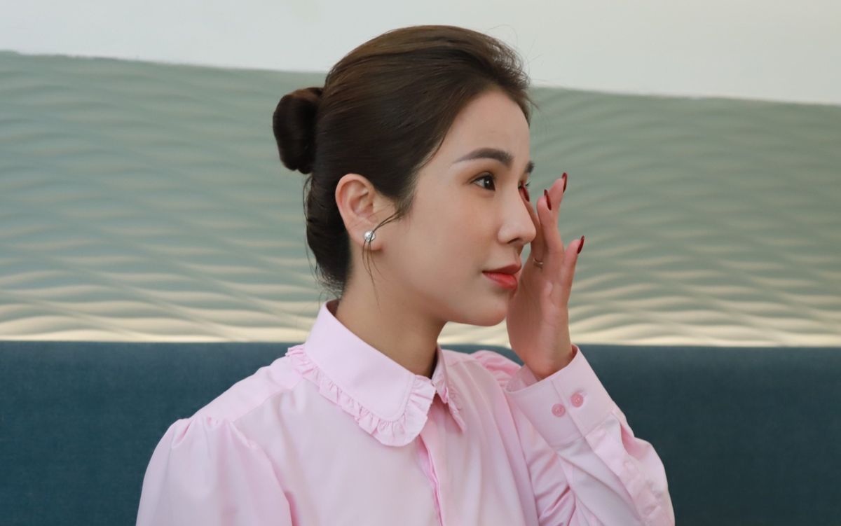Diệp Lâm Anh nên dừng lại - Saostar.vn