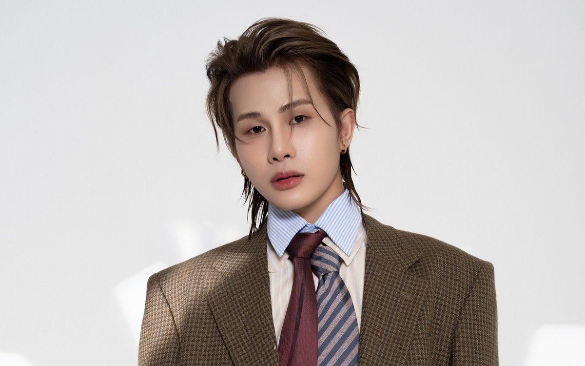 Điện thoại 8 chữ số của Jack - J97 - Saostar.vn