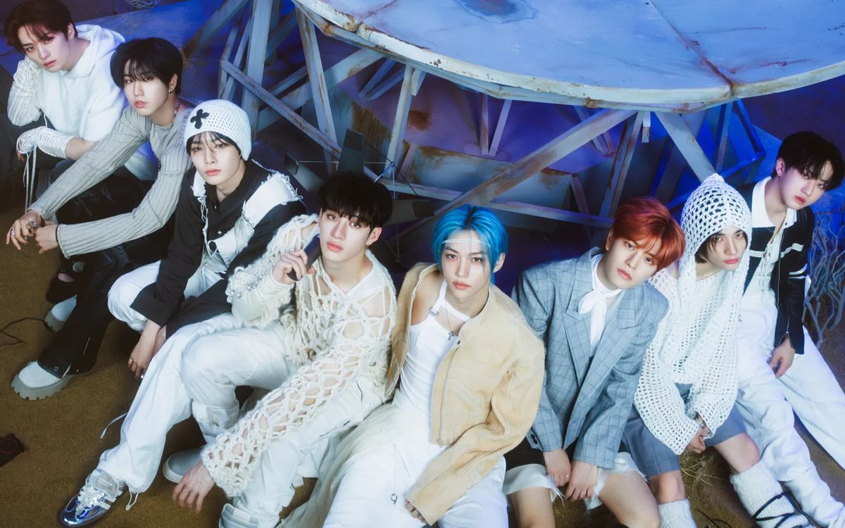 Stray Kids chính thức san bằng kỷ lục của BTS trên trường quốc tế - Saostar.vn