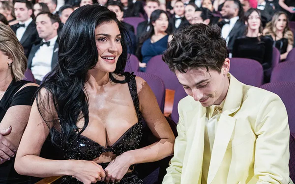 Kylie Jenner khoe vẻ nóng bỏng khi đi ủng hộ bạn trai ở Oscar 2025 - Saostar.vn