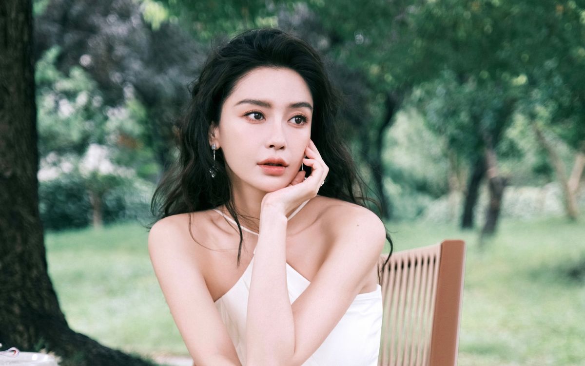 Khó khăn của Angelababy - Saostar.vn