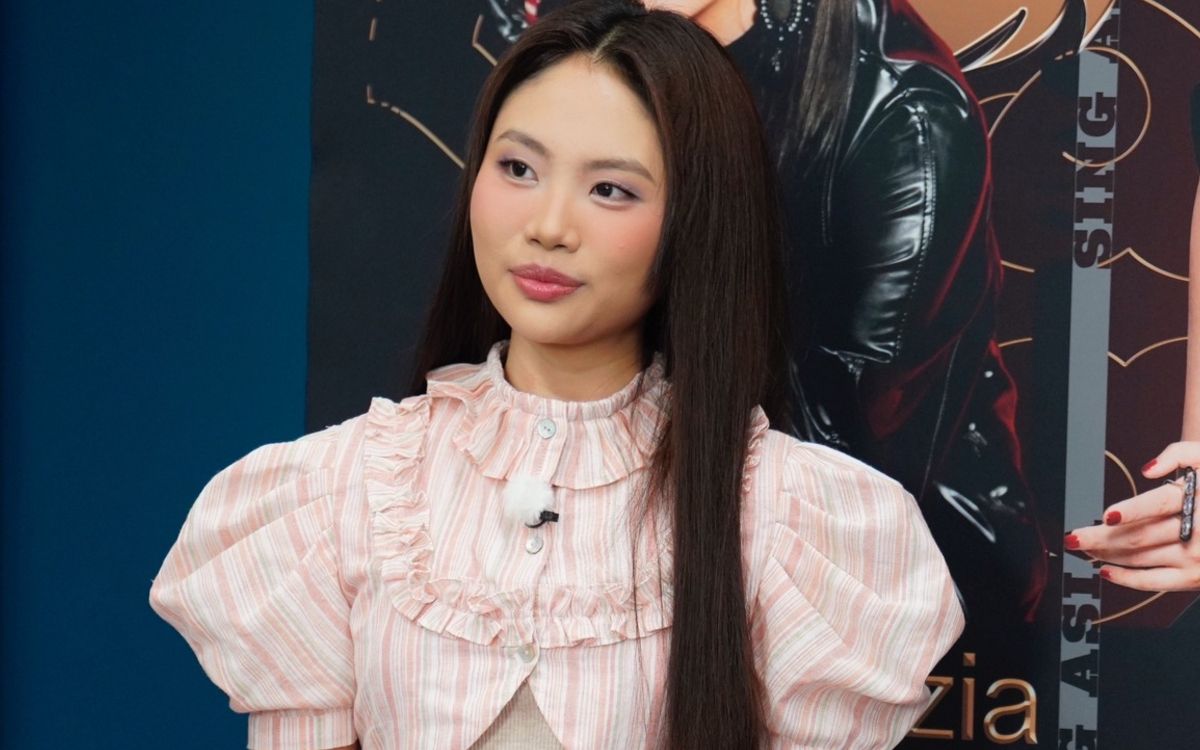 Fan Trung Quốc vây kín Phương Mỹ Chi ở hậu trường Sing! Asia 2025 ...