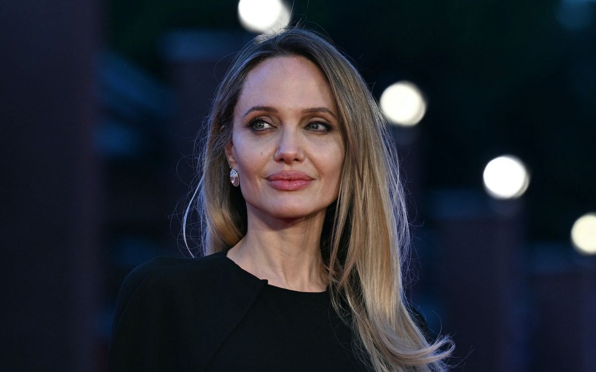 Angelina Jolie và câu chuyện vết sẹo sau phẫu thuật gây xúc động ...