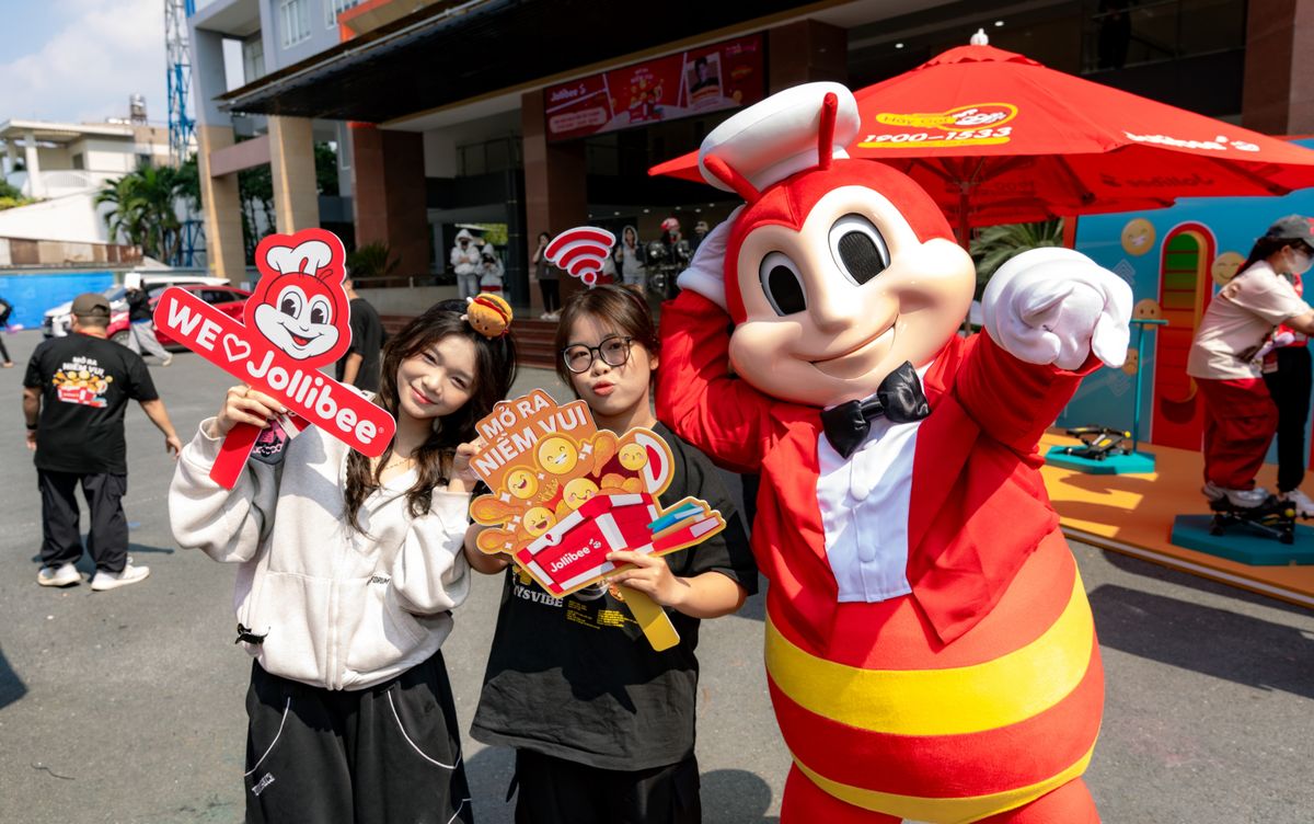 Jollibee khởi động hành trình “The Jolly School-Yah! Mở ra niềm vui ...