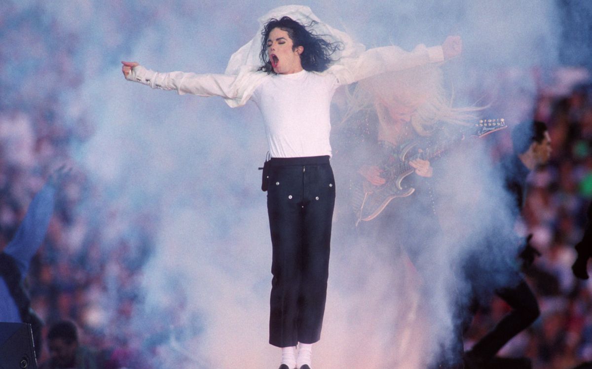 Hai ca sĩ hiếm hoi ở bên Michael Jackson trong những ngày cô đơn nhất ...
