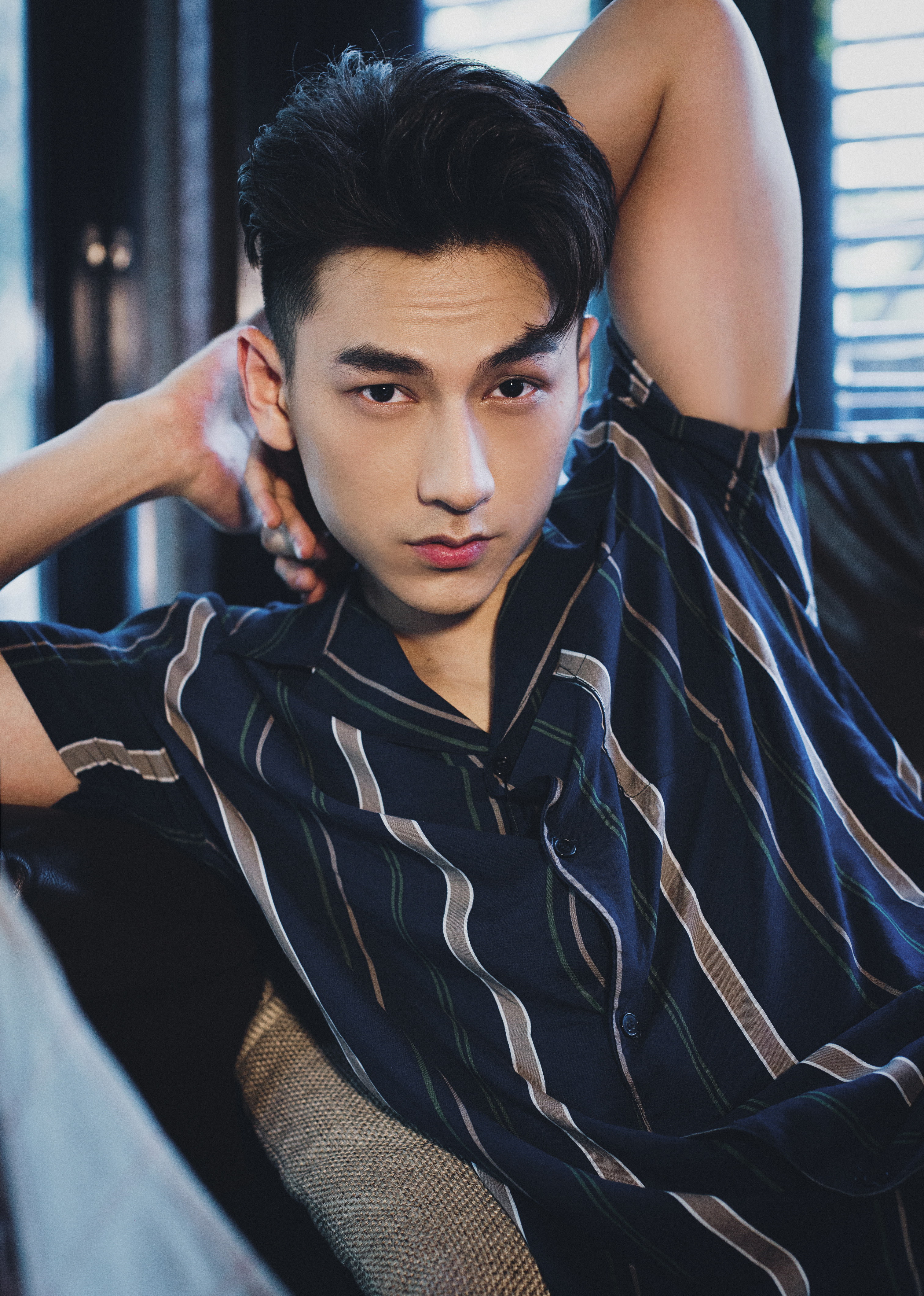 Isaac: ‘May mà tôi đẹp trai nên không bị họ hàng tra hỏi trong ngày Tết’