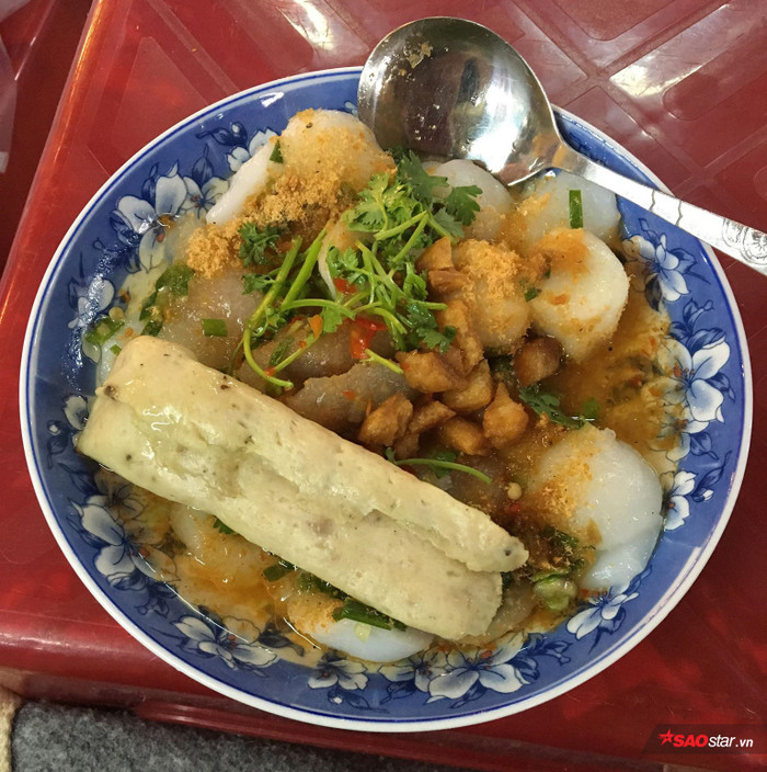Tiệm bánh bèo trứ danh chợ Bến Thành, 22 năm ngày nào cũng bán hơn ngàn ...