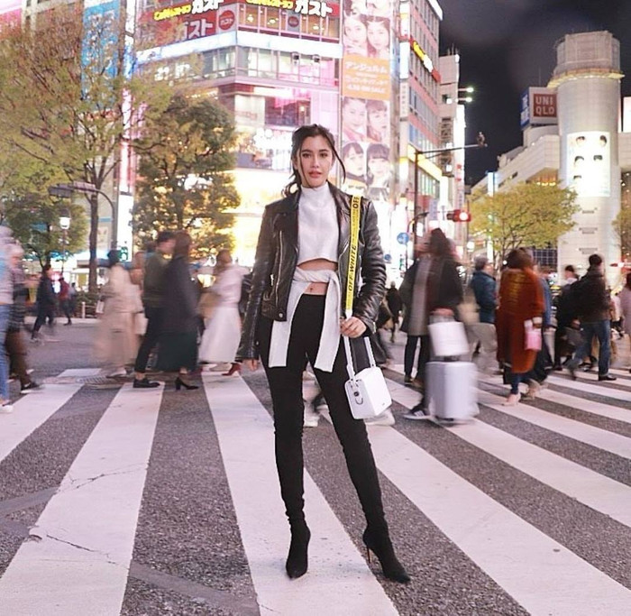 Mỹ nhân nóng bỏng Poo Praya Lundberg được bạn trai Tây cầu hôn với ...