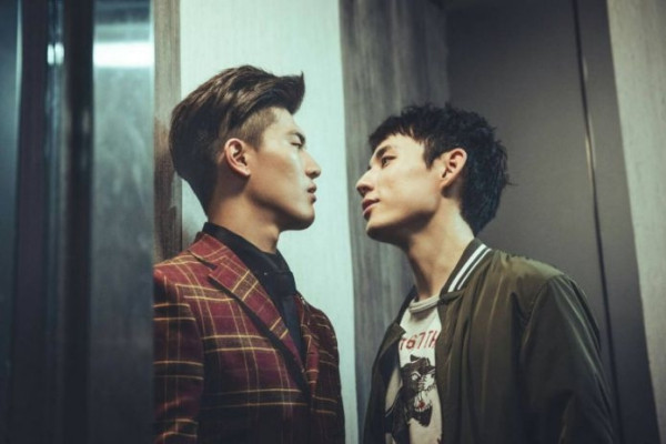 ‘History 3: Bẫy’: Trailer nóng bỏng, và…. Là tất cả những gì phim có?