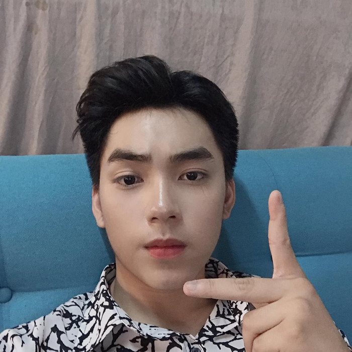 Tạ Hoàng Long trúng tuyển thực tập sinh SM Entertainment