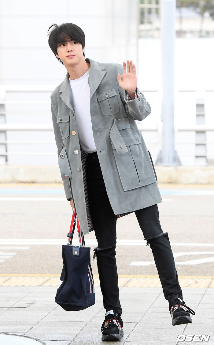 'MAMA 2019': Hueng Kai (TXT) trượt ngã, BTS đọ mặt mộc Got7, Seventeen