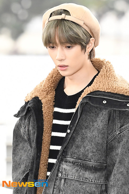 'MAMA 2019': Hueng Kai (TXT) trượt ngã, BTS đọ mặt mộc Got7, Seventeen