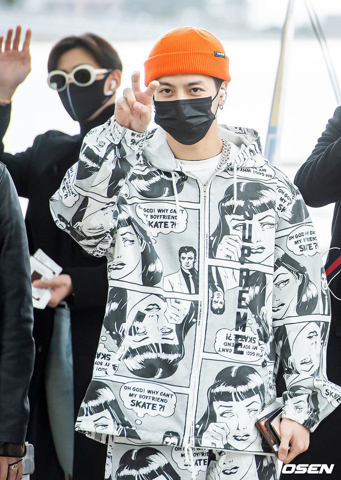 'MAMA 2019': Hueng Kai (TXT) trượt ngã, BTS đọ mặt mộc Got7, Seventeen