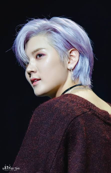 Ren (NU'EST) bị nhận nhầm là nữ