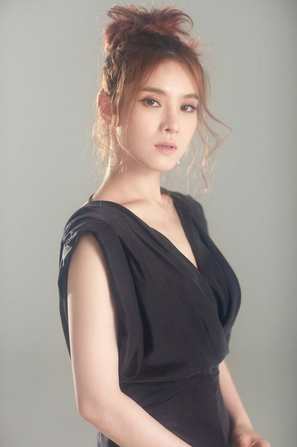 Solji (EXID) chuẩn bị về chung công ty với Kim Jaejoong