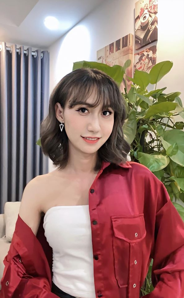 Lynk Lee đổi tên thành nữ giới đầy dễ thương